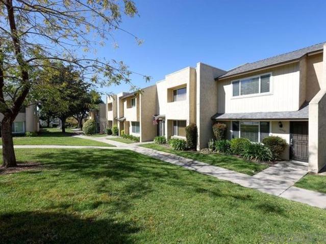 10540 Kerrigan Ct, Santee, CA 92071