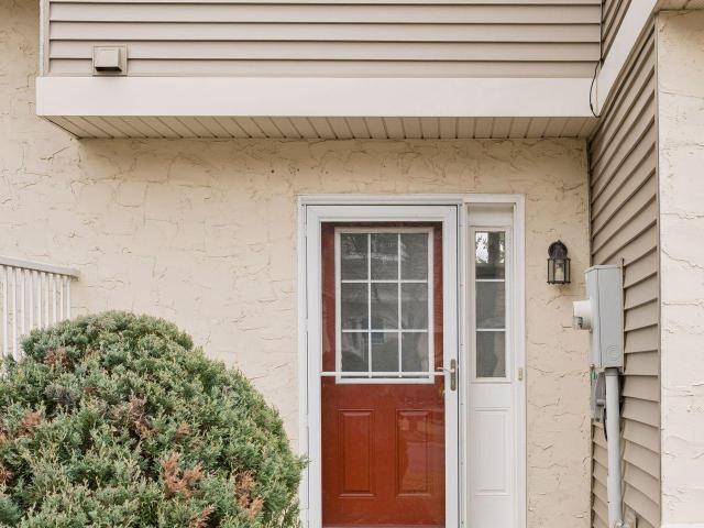 10541 th Street W