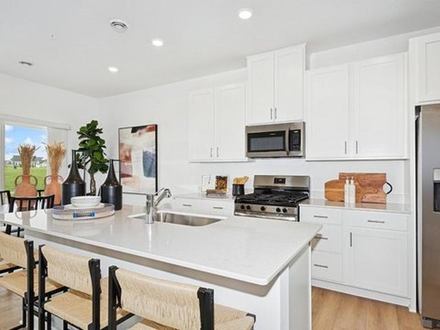 10547 Harbor Ln N, Maple Grove, MN 55369