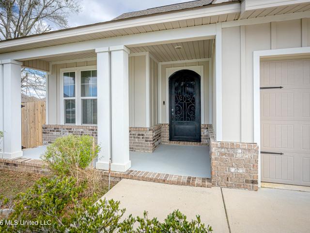 10545 W Landon Green Circle