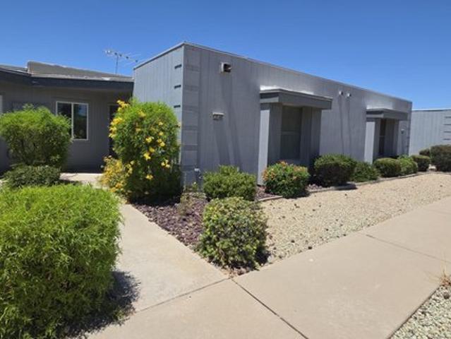 10546 W Palmeras Dr, Sun City, AZ 85373