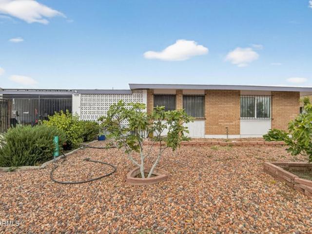 10548 W Caron Dr, Sun City, AZ 85351