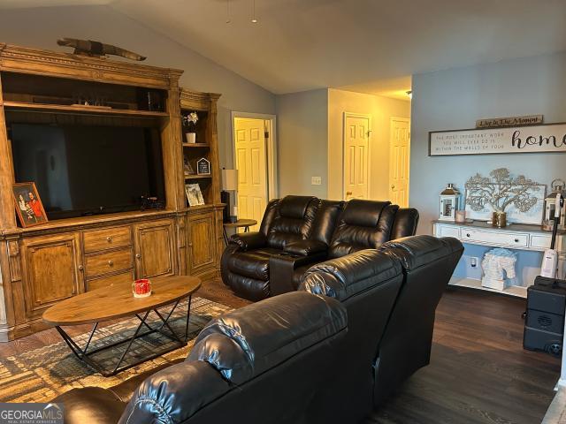 1054 N Plantation Parkway