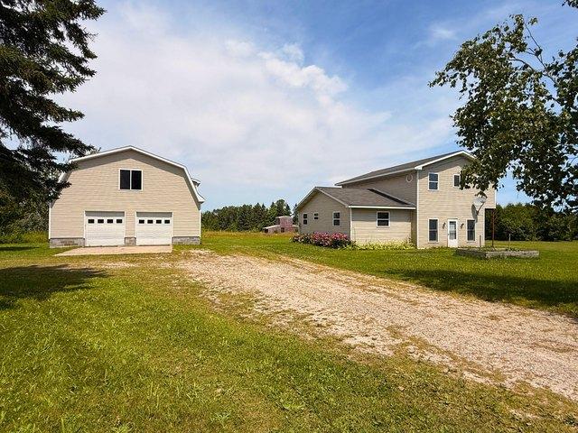 1054 Old Portage Trl, Saint Ignace, MI 49781