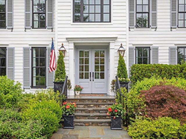 1054 Canterbury Lane