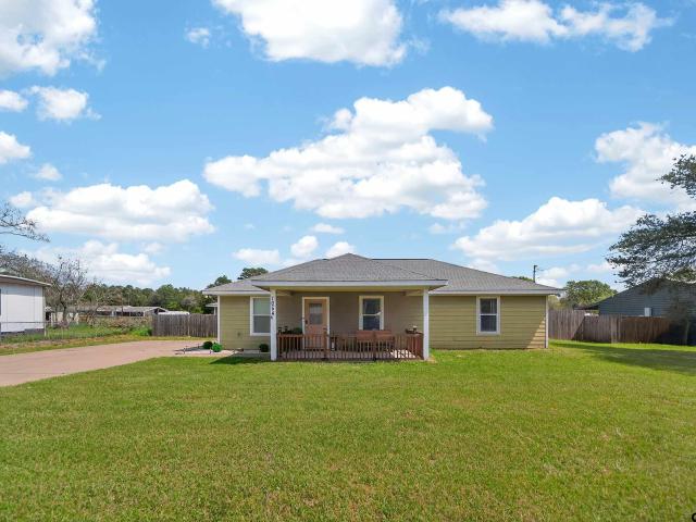 1054 Caroline Ln, Bullard, TX 75757 | MLS #26004 | Compass