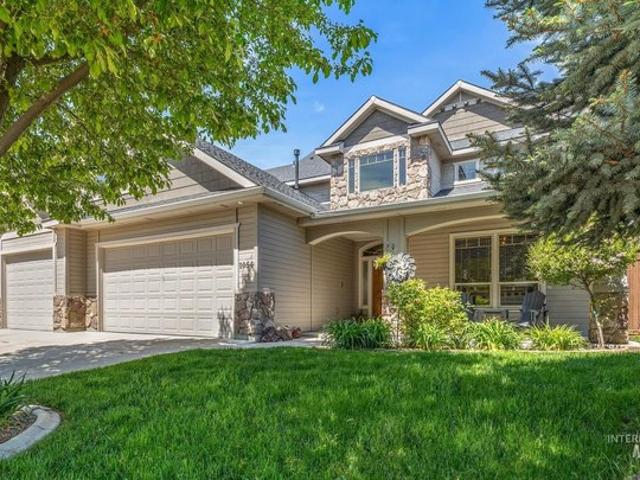 1054 E Pasacana Dr, Meridian, ID 83646
