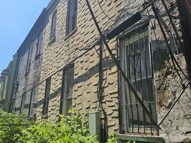1054 Longfellow Avenue