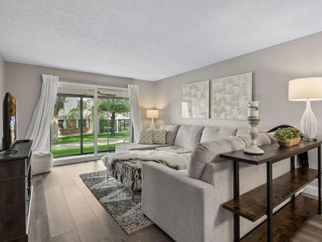 1054 rd Ave N Apt 103, Plymouth, MN 55442