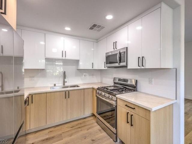 10553 Pine Glen Ave Apt 107, Las Vegas, NV 89144