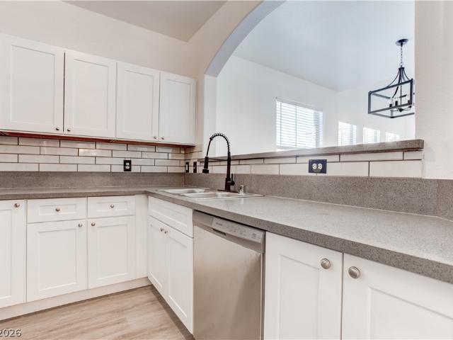 10550 W Alexander Road 2193