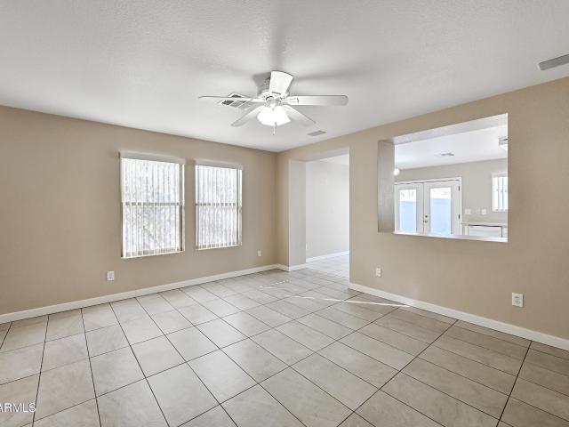 10550 W Via Del Sol