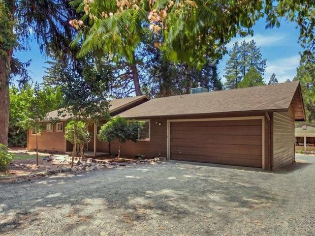 10552 Alta St, Grass Valley, CA 95945