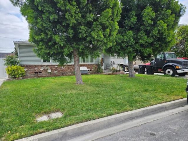 10552 Clancey Ave, Downey, CA 90241