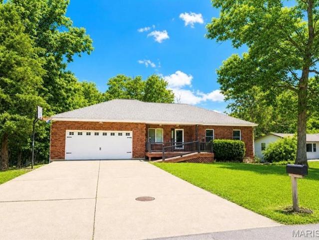 10557 Fairway Dr, Foristell, MO 63348
