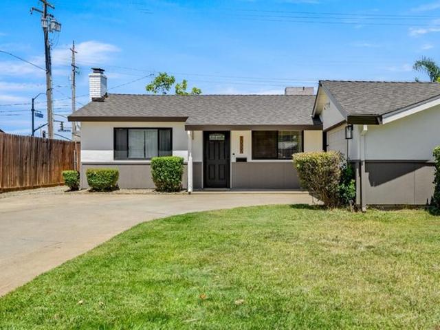 10555 Olson Dr, Rancho Cordova, CA 95670