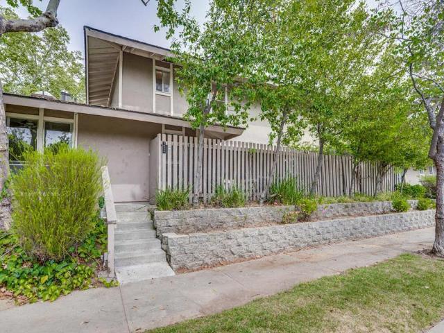 10558 Red Fir Court