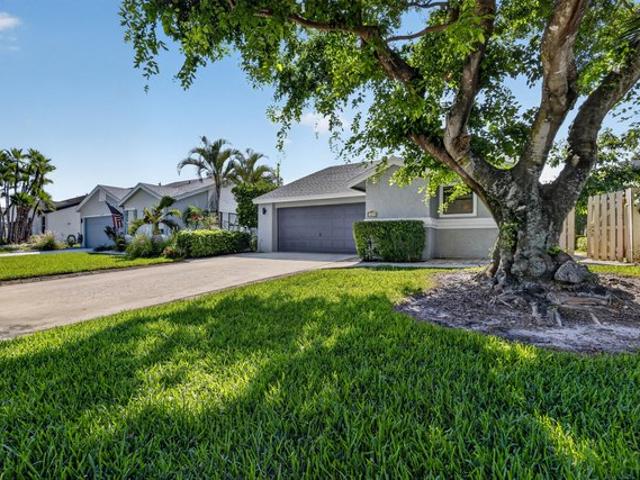1055 NW 18th Ave, Delray Beach, FL 33445