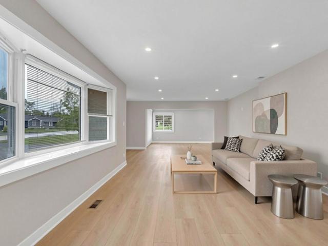 1055 N Bluebonnet Lane