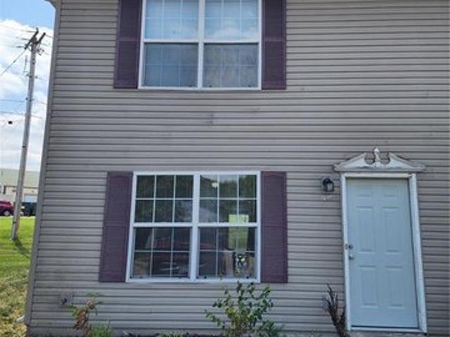 1055 Arlington Way, Warrenton, MO 63383