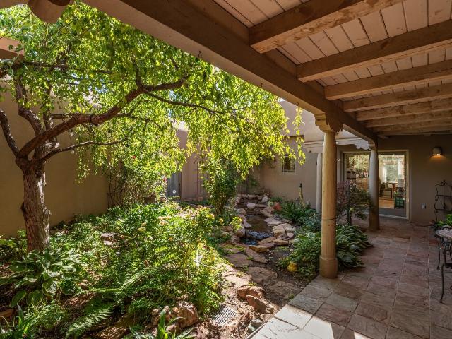 1055 Camino Real