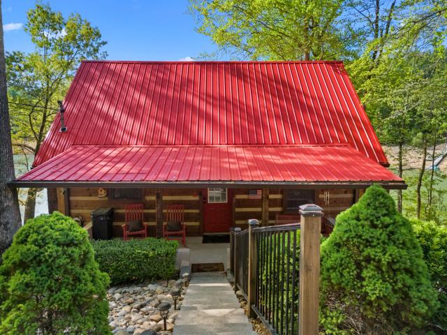 1055 Dean Circle
