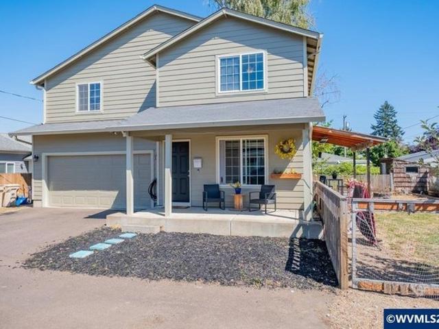 1055 Grove St, Lebanon, OR 97355