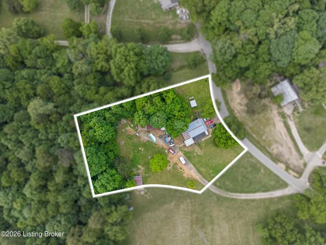 1055 Happy Hollow Rd