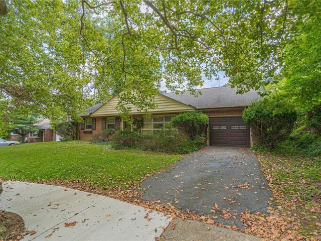 1055 Lehigh Parkway E
