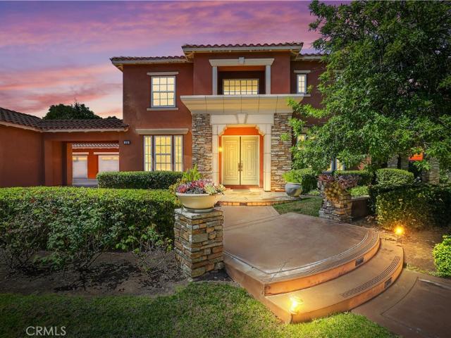 1055 Lowry Ranch