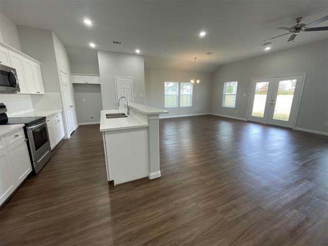 1055 Road 5736