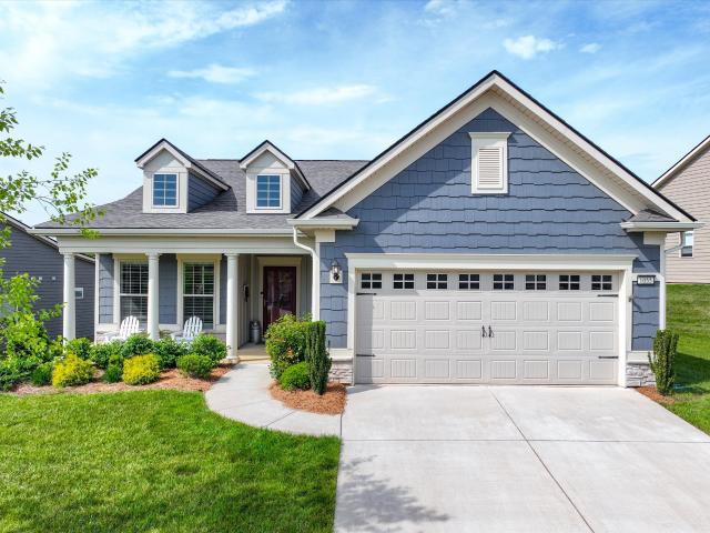 1055 Sumner Grv