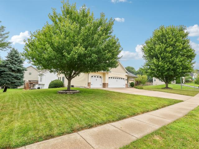 1055 SE Brentwood Drive