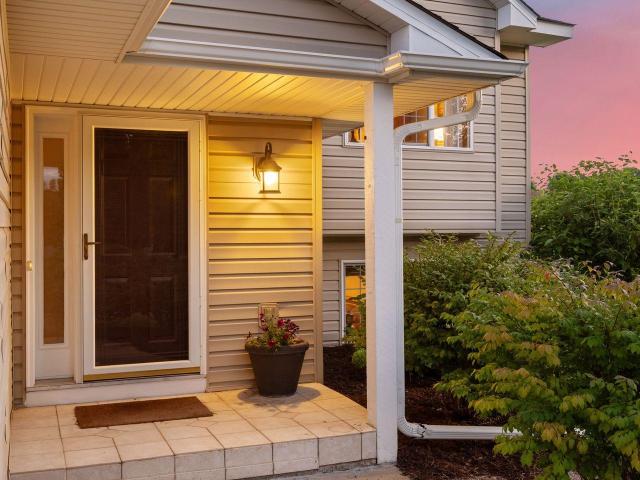 1055 th Street NE