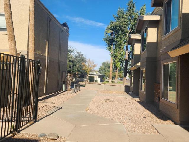 1055 W 5th Street # Apt 12