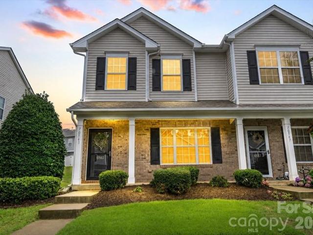 10563 Stoneacre Ct, Pineville, NC 28134