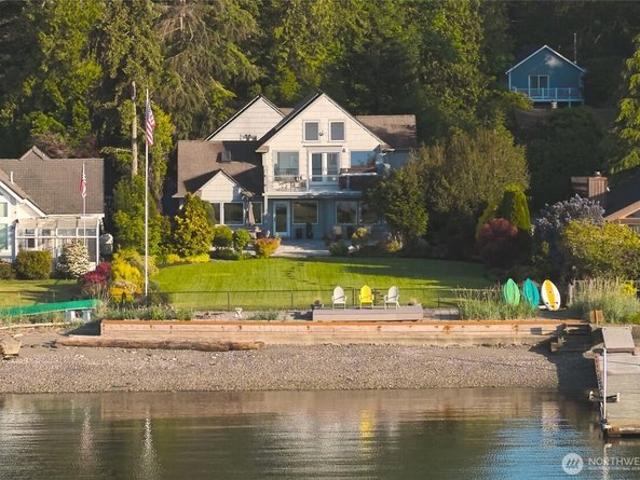 10567 NE W Kingston Rd, Kingston, WA 98346
