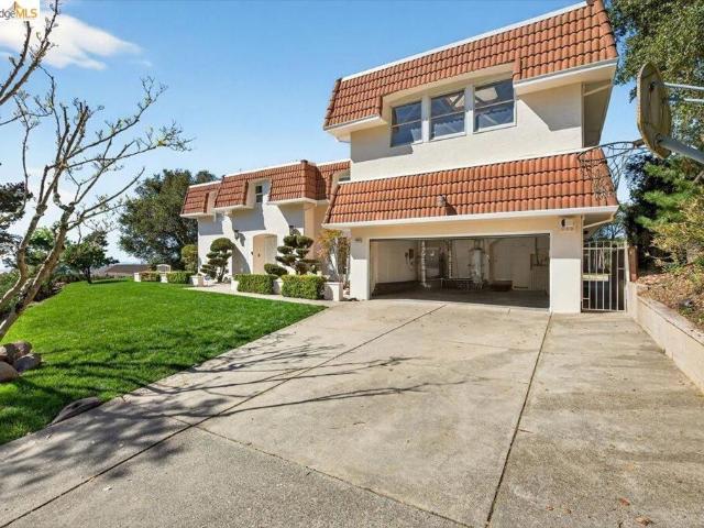 10565 Englewood Drive