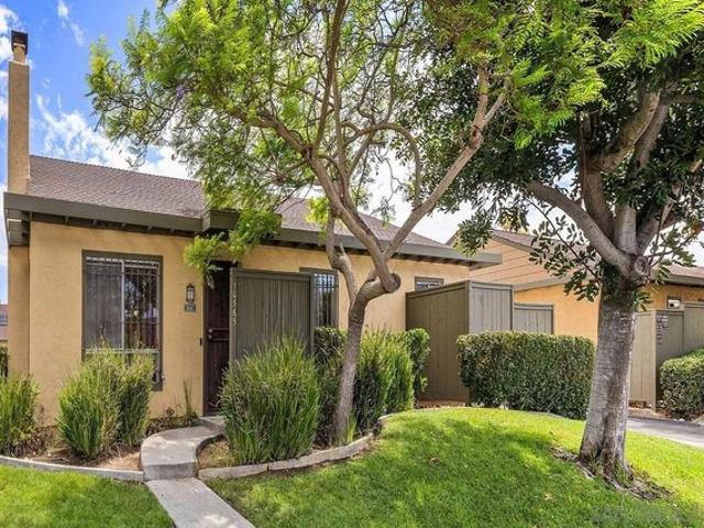 10565 Greenford Dr, San Diego, CA 92126