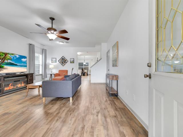 1056 Cabot Cove