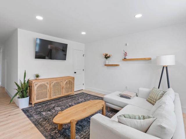 1056 Cheyenne Blvd