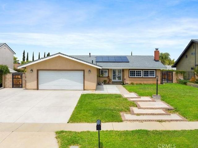 1056 Elmhurst Dr, Corona, CA 92878
