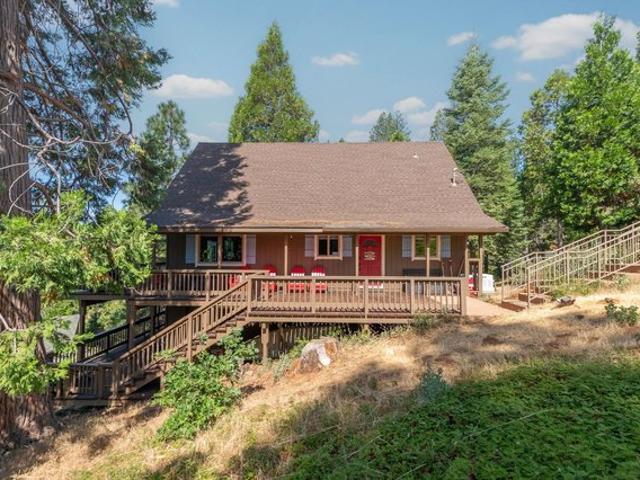 1056 Greensboro Way, Arnold, CA 95223