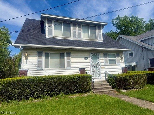 1056 Homewood Ave SE, Warren, OH 44484