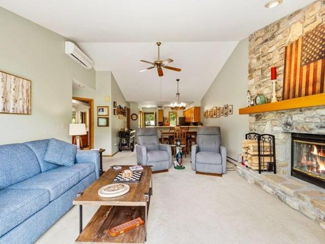 10570 Bay Ridge Pl Unit E4, Sister Bay, WI 54234
