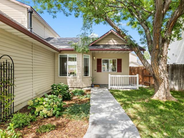 10570 Gossamer Ct