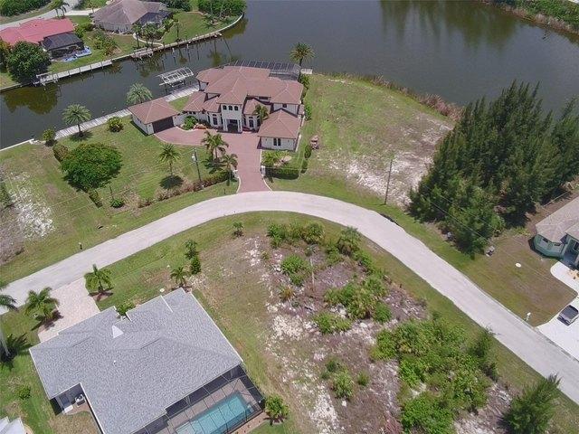 10571 Poughkeepsie Cir, Port Charlotte, FL 33981