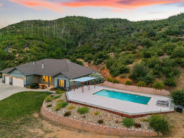 10572 High St, Shasta, CA 96087
