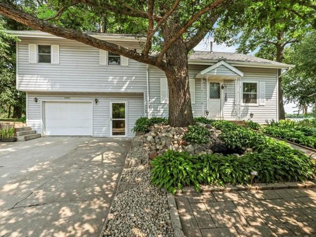 10574 Arnold Cir NW, Monticello, MN 55362