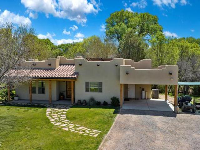 10575 E Cotton Ln, Cornville, AZ 86325